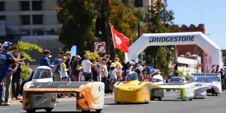 World Solar Challenge presented its virtual program Green Racing News